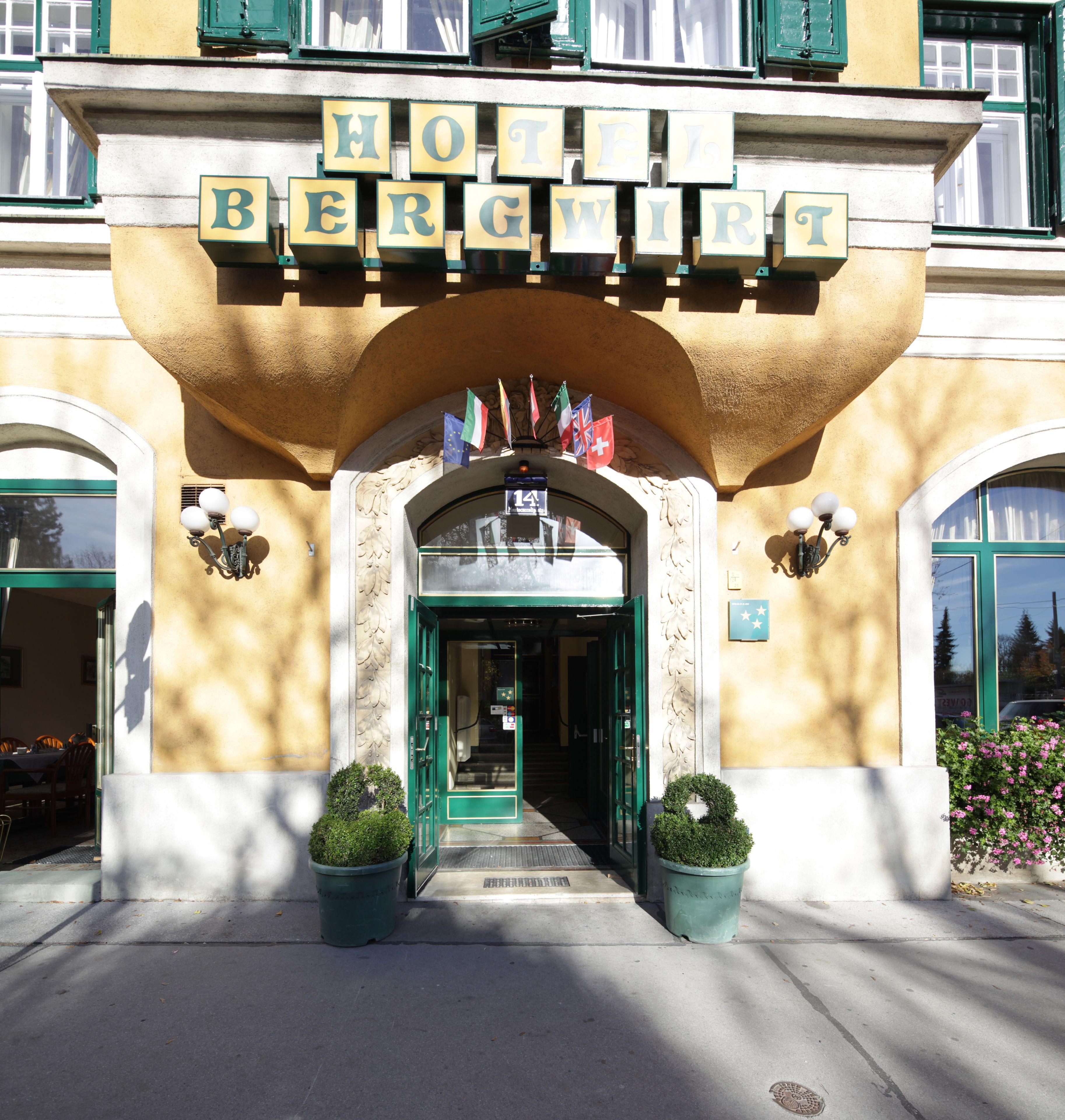 HOTEL BERGWIRT SCHOENBRUNN, VIENNA
